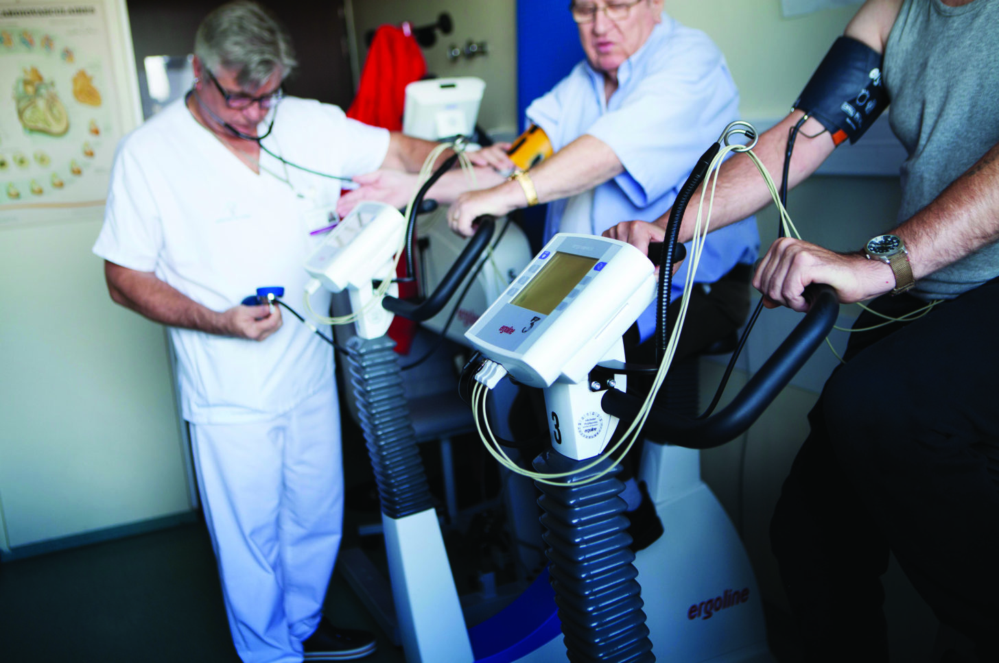 Adherence to high intensity statins drops off for heart attack patients ...