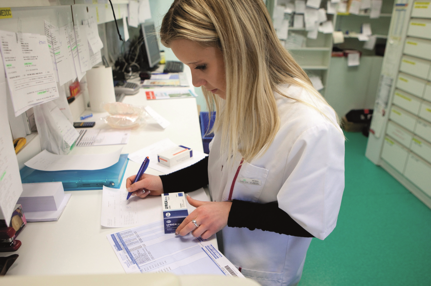 Full roll-out of general practice-based pharmacotherapy service delayed ...