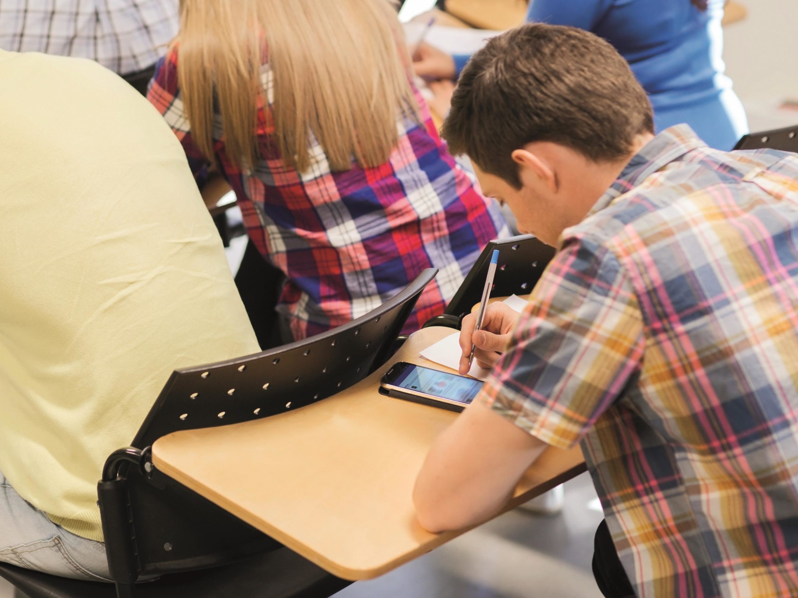 Smartphones help to improve medicine adherence in teenagers and young ...