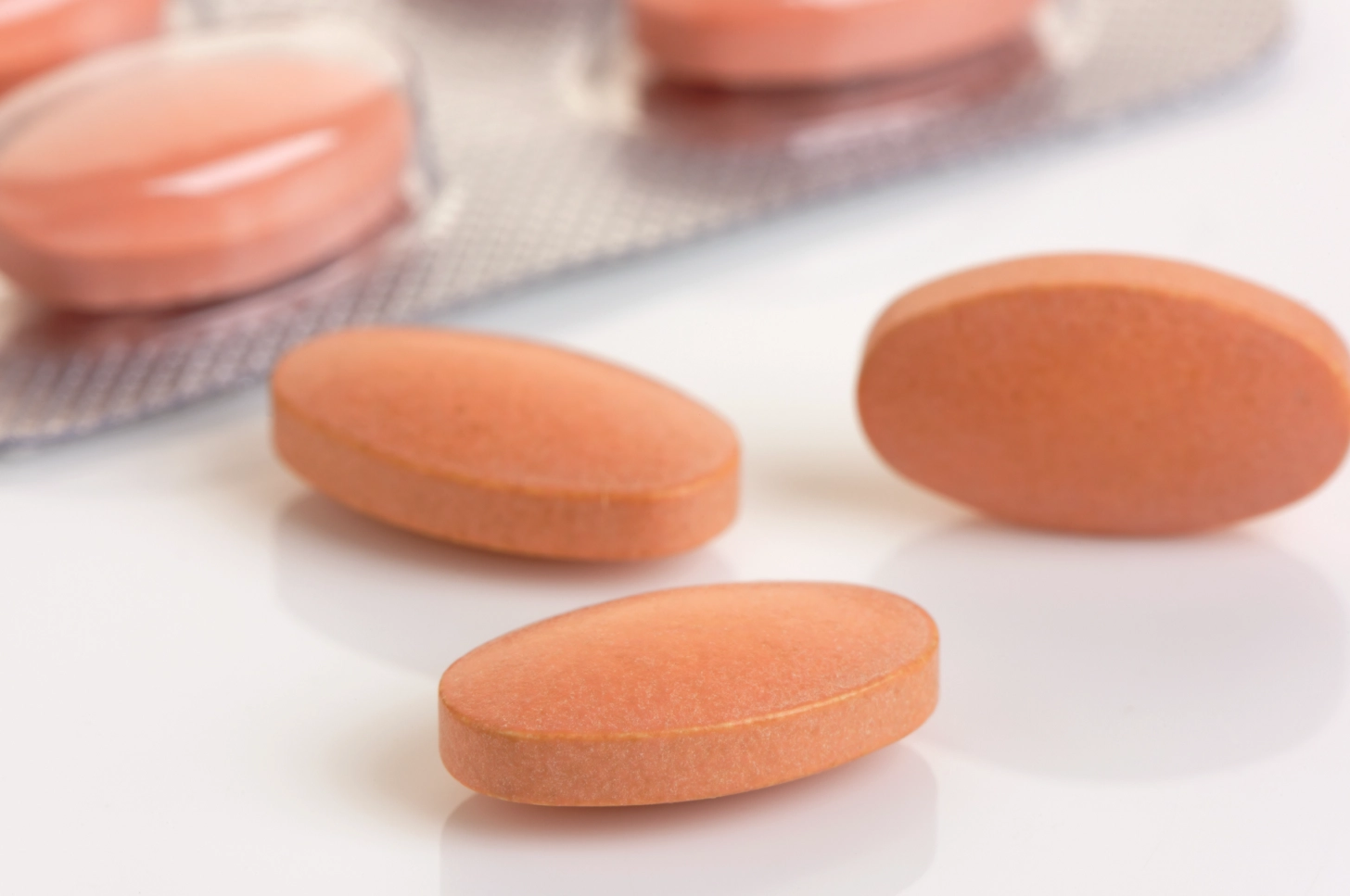 NICE recommends statins should be offered to everyone with chronic ...