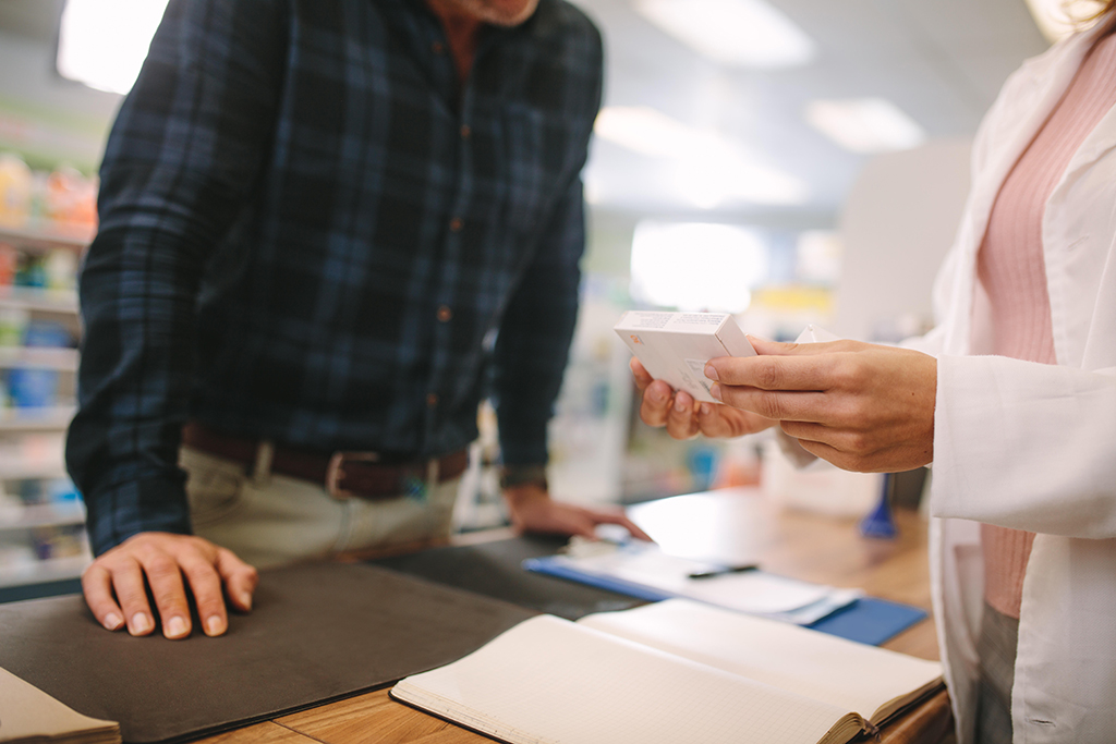 Community pharmacies to start directly referring patients for cancer ...