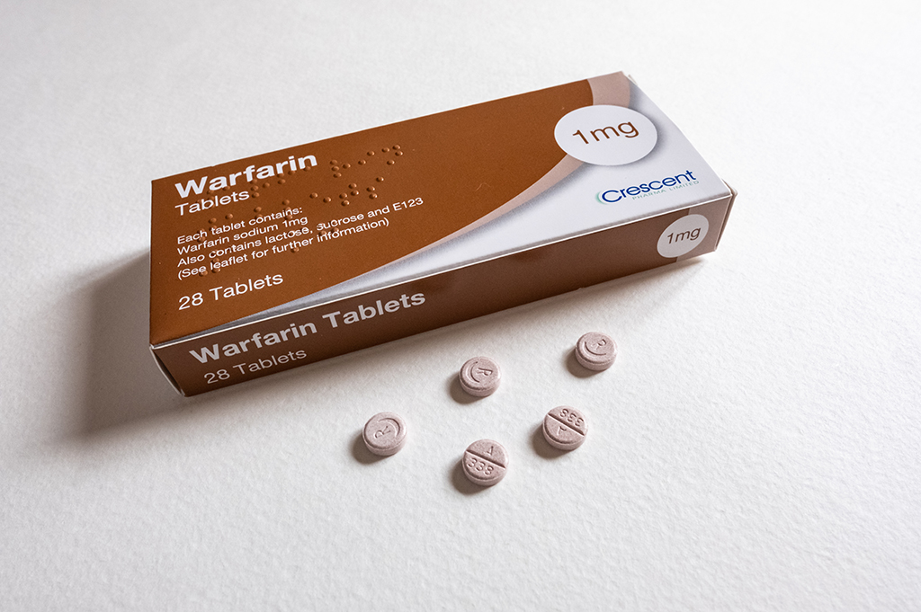 Fewer than one in ten patients carry anticoagulation safety card - The ...