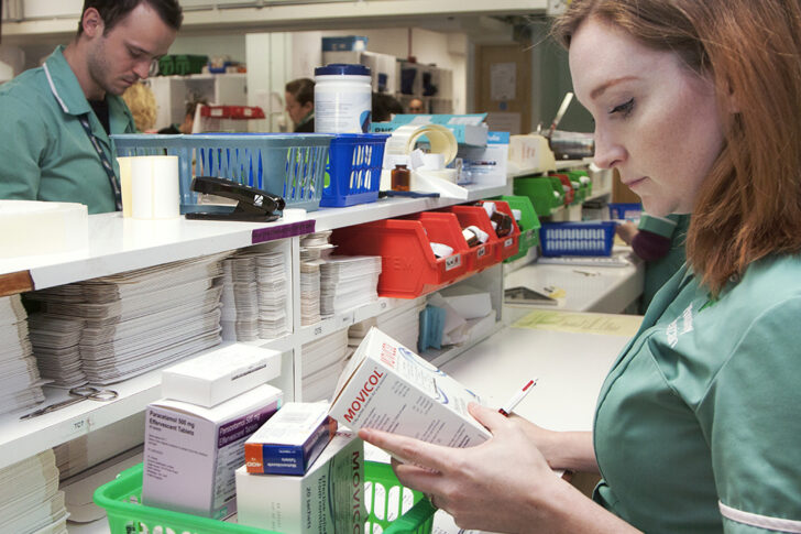 Foundation pharmacist trainee funding will rise to £26,500 per trainee ...