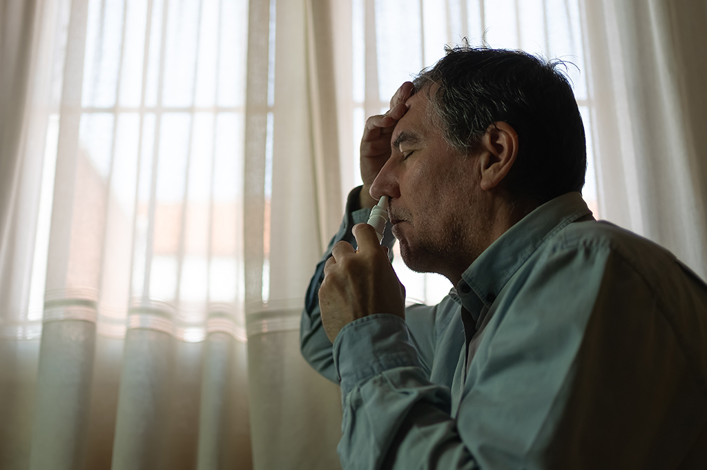 MHRA approves first needle-free emergency treatment for anaphylaxis ...